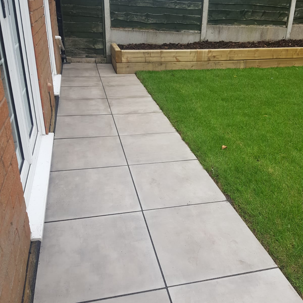 Ground Light Grey Italian Porcelain 600 x 600 mm – Decorative Paving